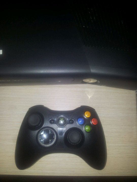vendo XBOX 360 chipeada un joystick en Tandil - Región 20