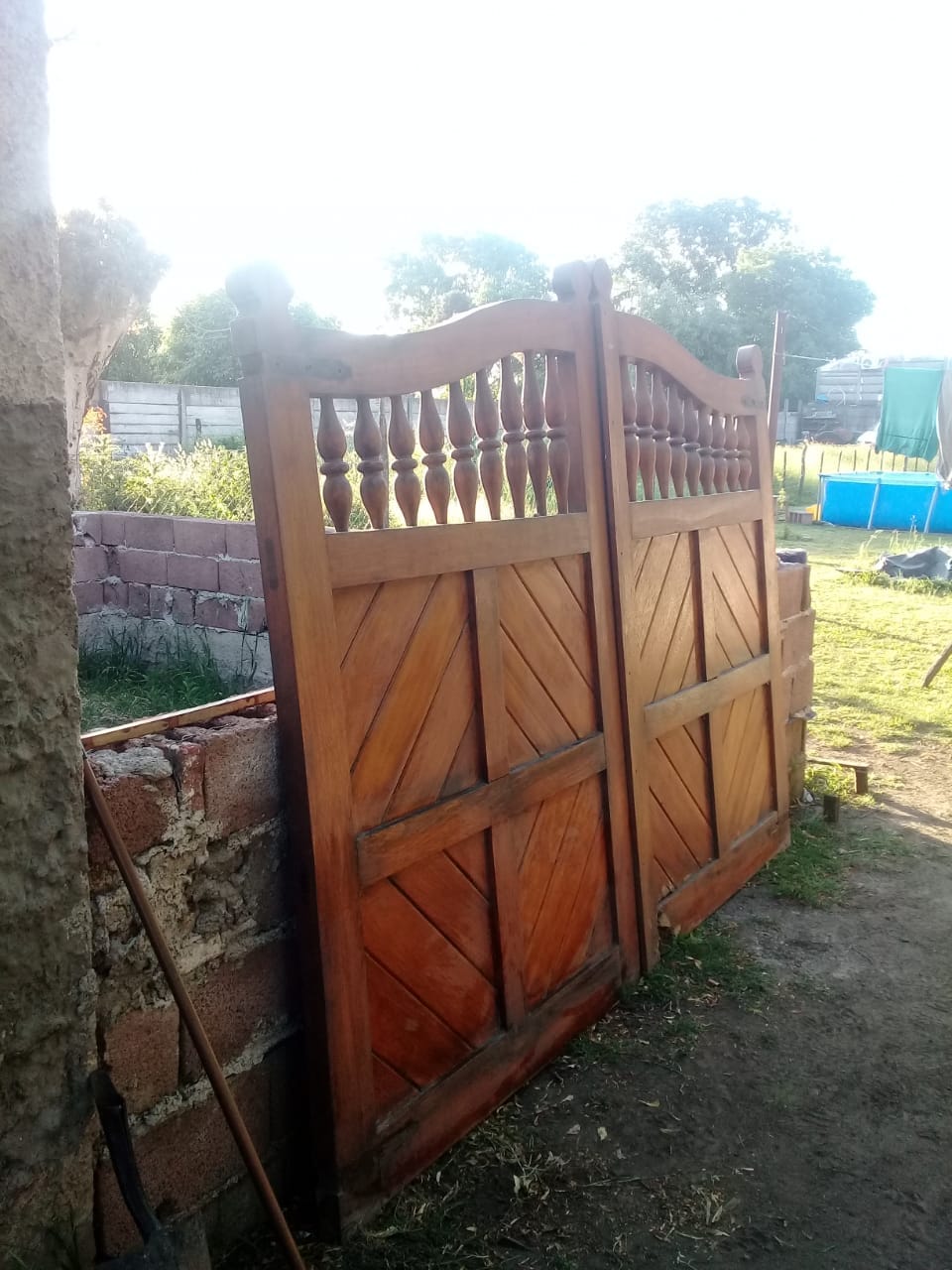 porton antiguo grande madera de 2 hojas - Chillar - Región 20
