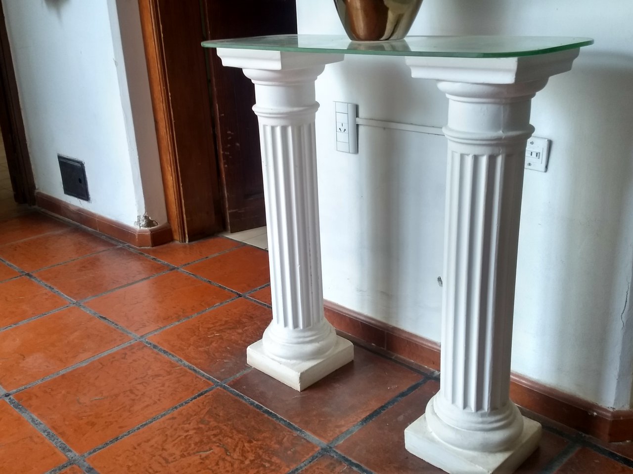COLUMNAS DE YESO DECORATIVO MAS VIDRIO en Tandil - Región 20