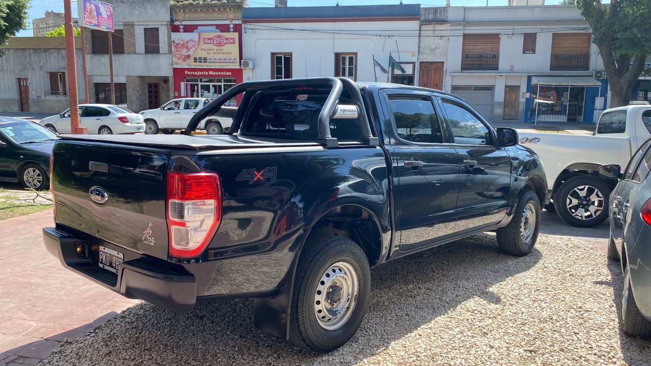 Ford Ranger 2.2 Tdi Dc 4x4 L/12 Xl Saf. - Azul - Región 20