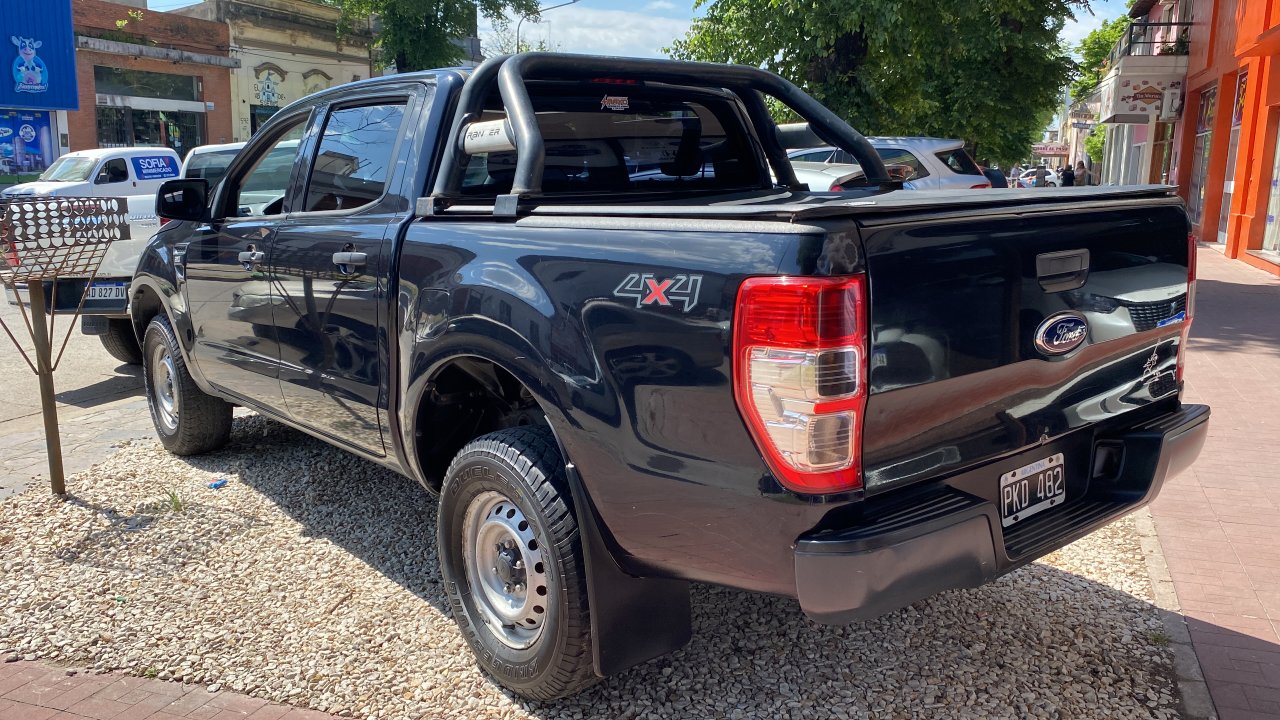 Ford Ranger 2.2 Tdi Dc 4x4 L/12 Xl Saf. - Azul - Región 20