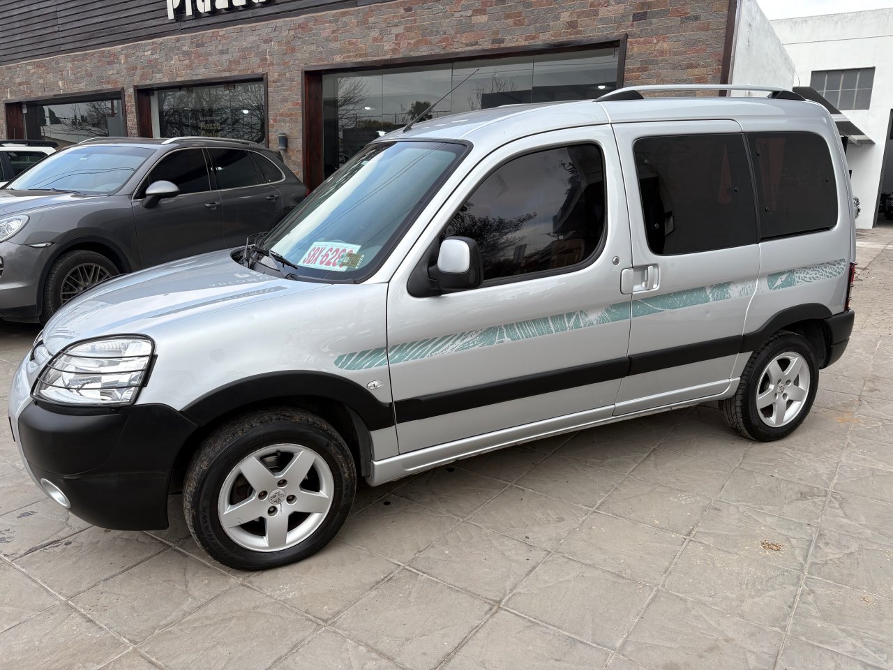 Peugeot Partner Partner Patagonica 1.6hdi Vtc Pl L10/17 - Azul - Región 20