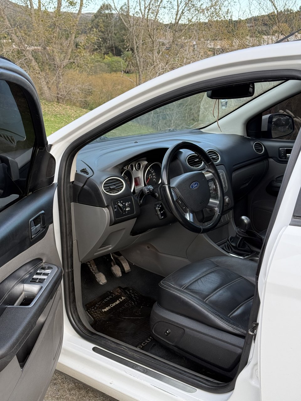Ford Focus Focus 2.0 16v Ghia 5p - Tandil - Región 20