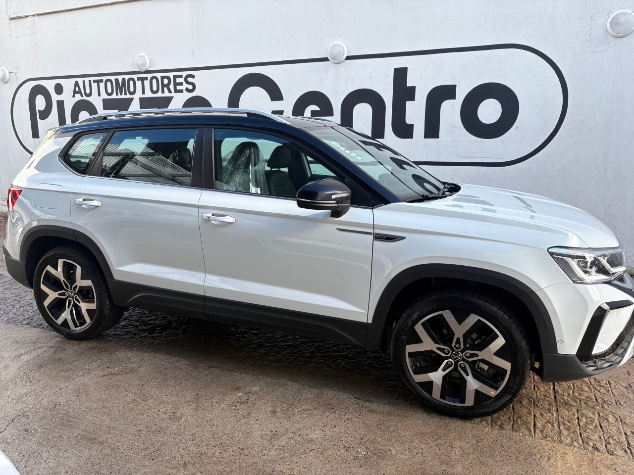 Volkswagen Taos Taos 1.4 250 Tsi Highline Tip Bitono - Azul - Región 20