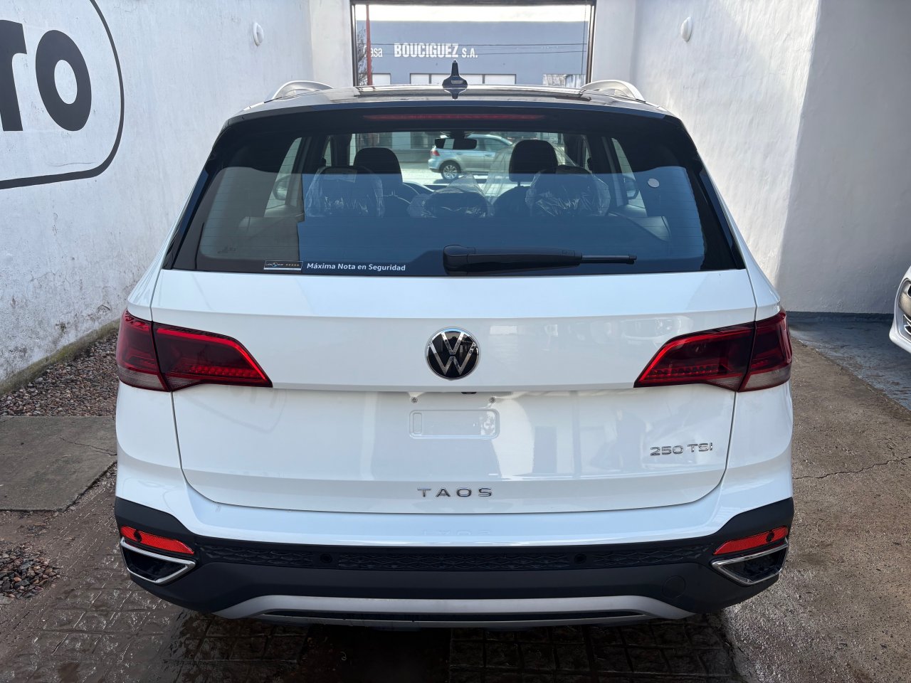 Volkswagen Taos Taos 1.4 250 Tsi Highline Tip Bitono - Azul - Región 20